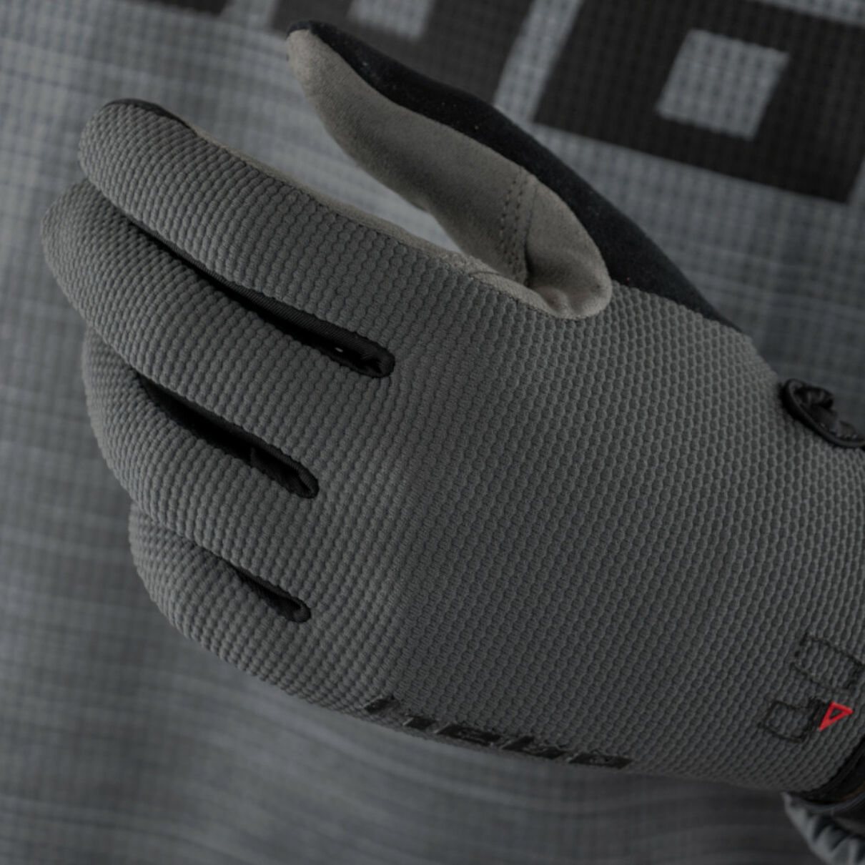 Nano Pro Gloves – Hebo