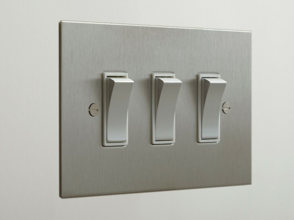 Rocker switches | John Cullen Lighting