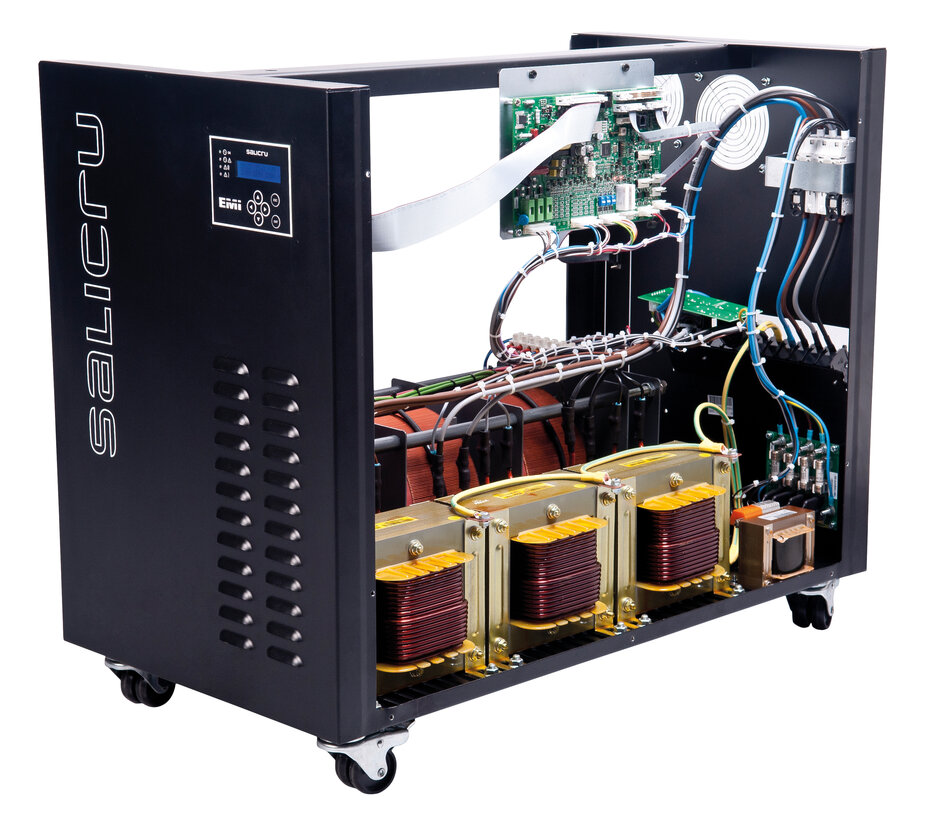 EMi3 M 15-2 ±20% - Régulateur de tension à servomoteur monophasée de 15 ...