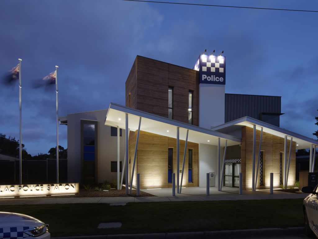 Colac Police, Australia - LIGMAN - EN