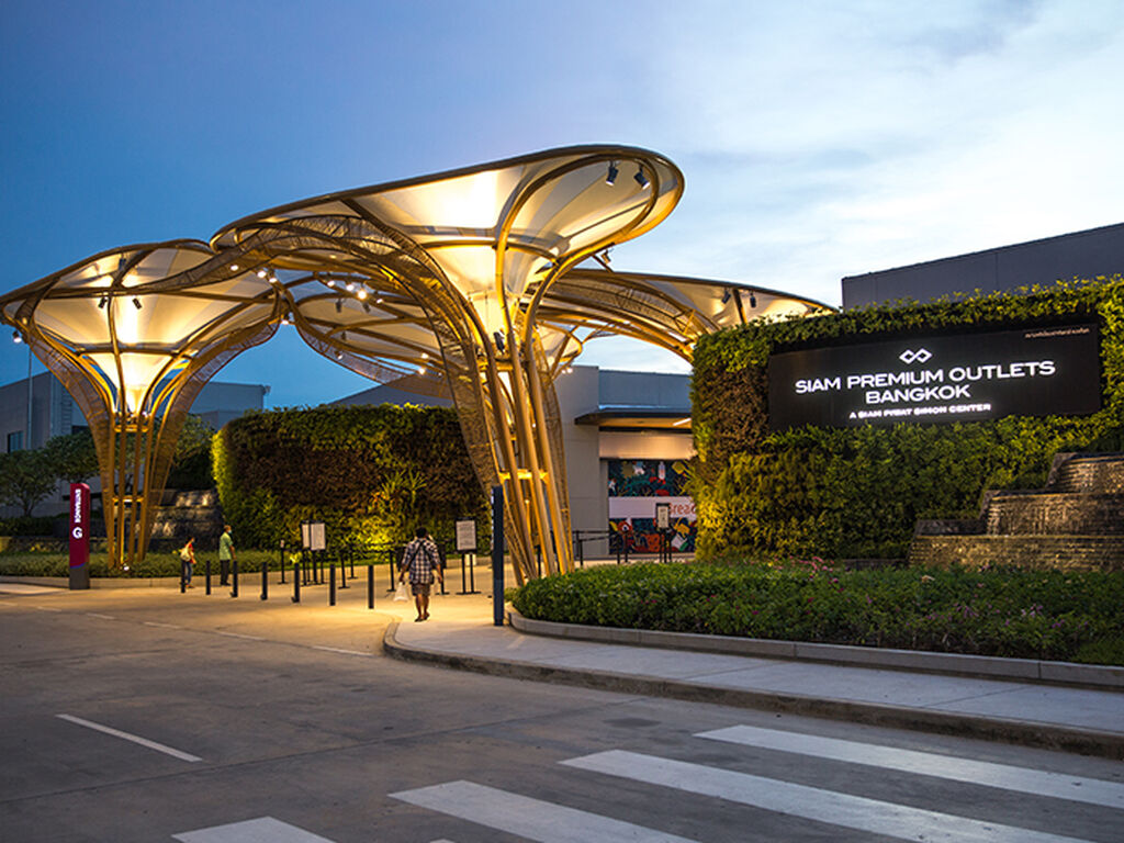 Siam Premium Outlets, Thailand - LIGMAN - EN