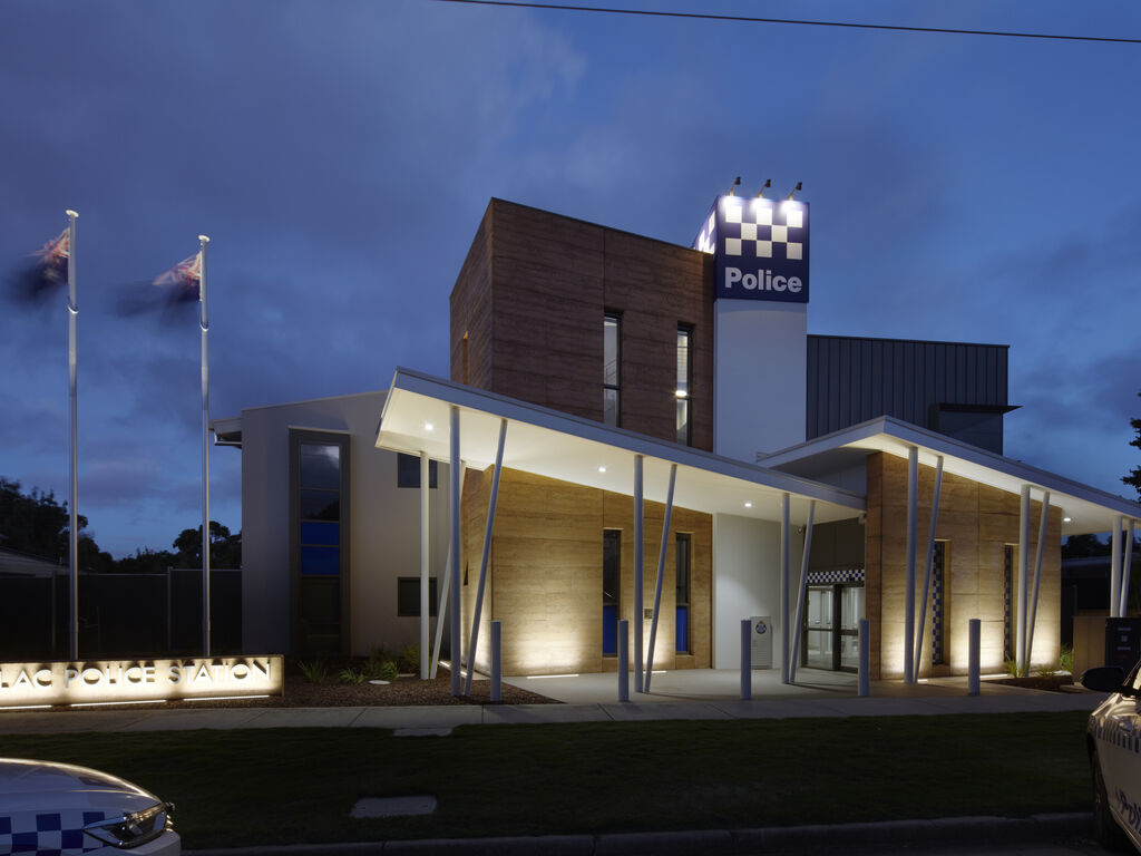 Colac Police, Australia - LIGMAN - TH