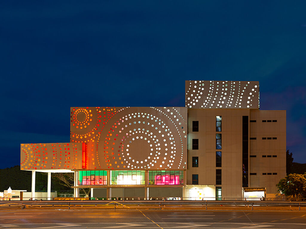 The LANTERN Building, Façade, Thailand - LIGMAN - EN