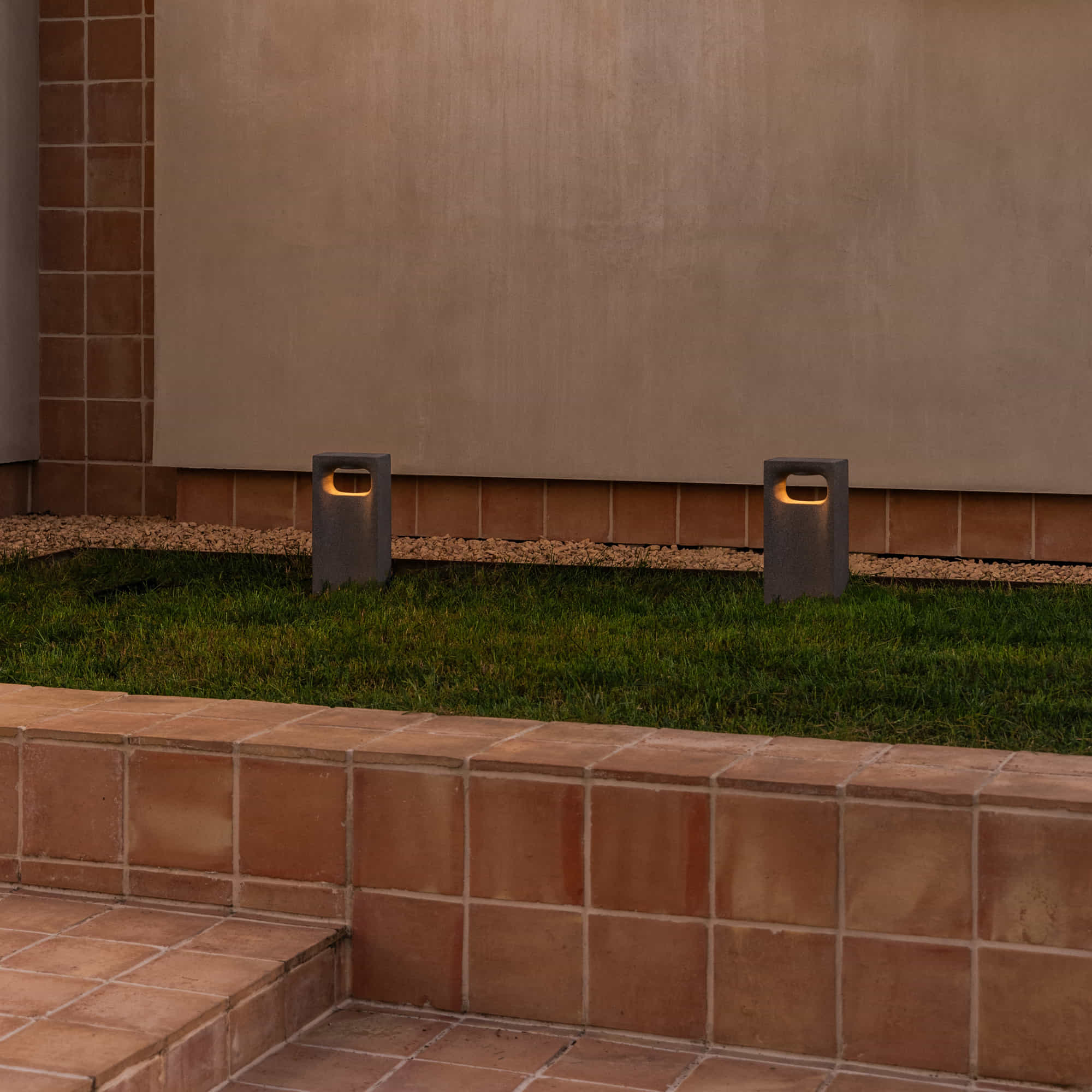 GLINT 400 Grey beacon lamp 3000K
