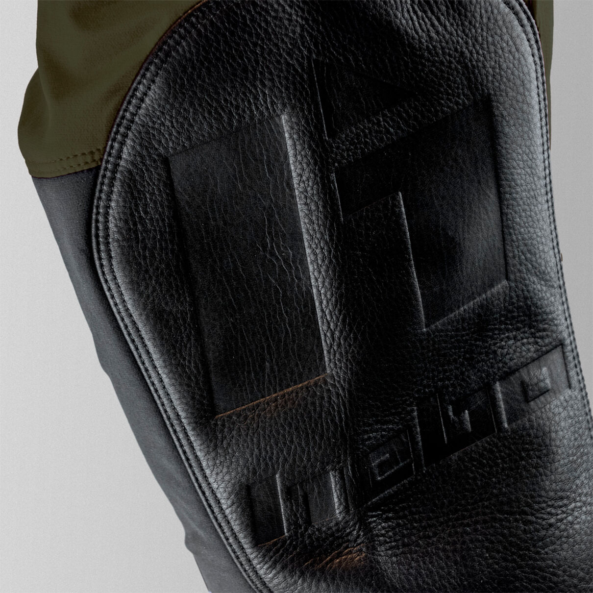 Scratch Pants – Hebo