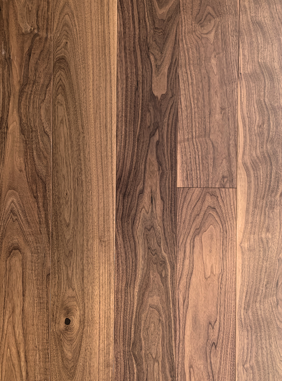 Noce Naturale American Walnut 13mm (4mm top layer) | Products | AKDO